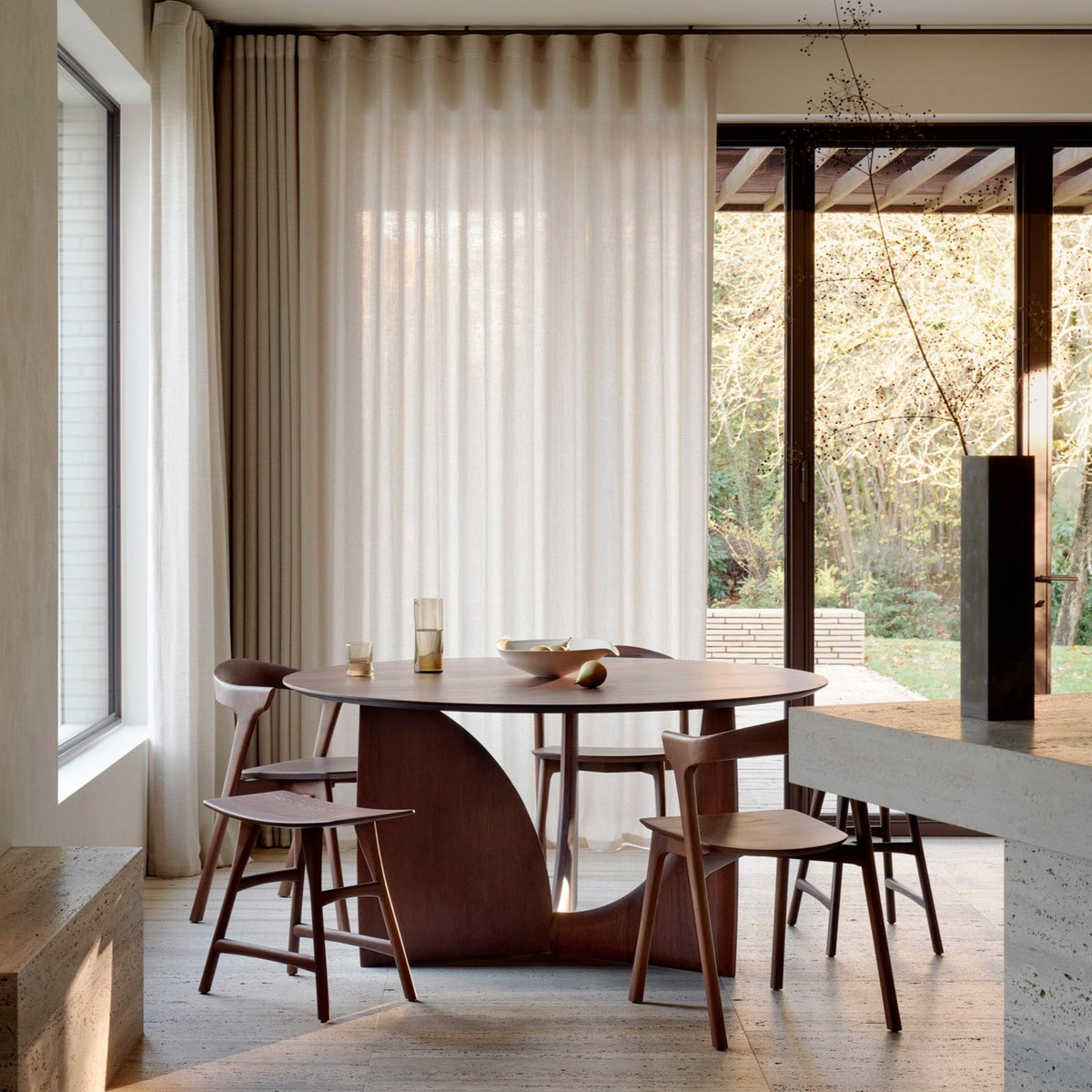 Geometric Dining Table Round – Stylegarage