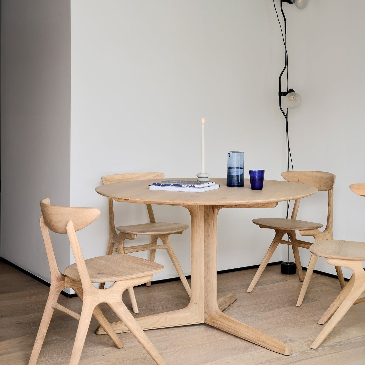 Corto Dining Table Round – Stylegarage