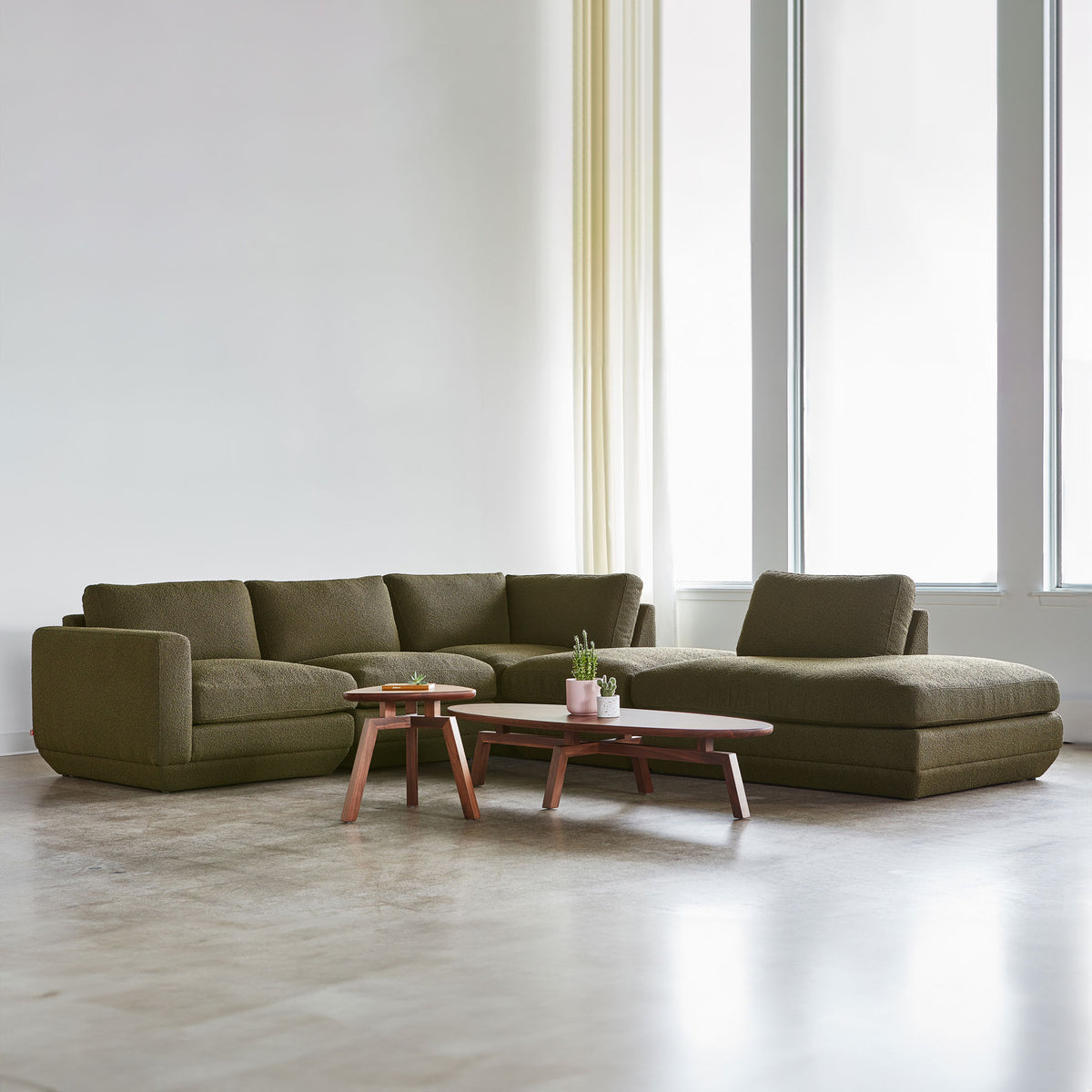 Podium Extended Sectional – Stylegarage
