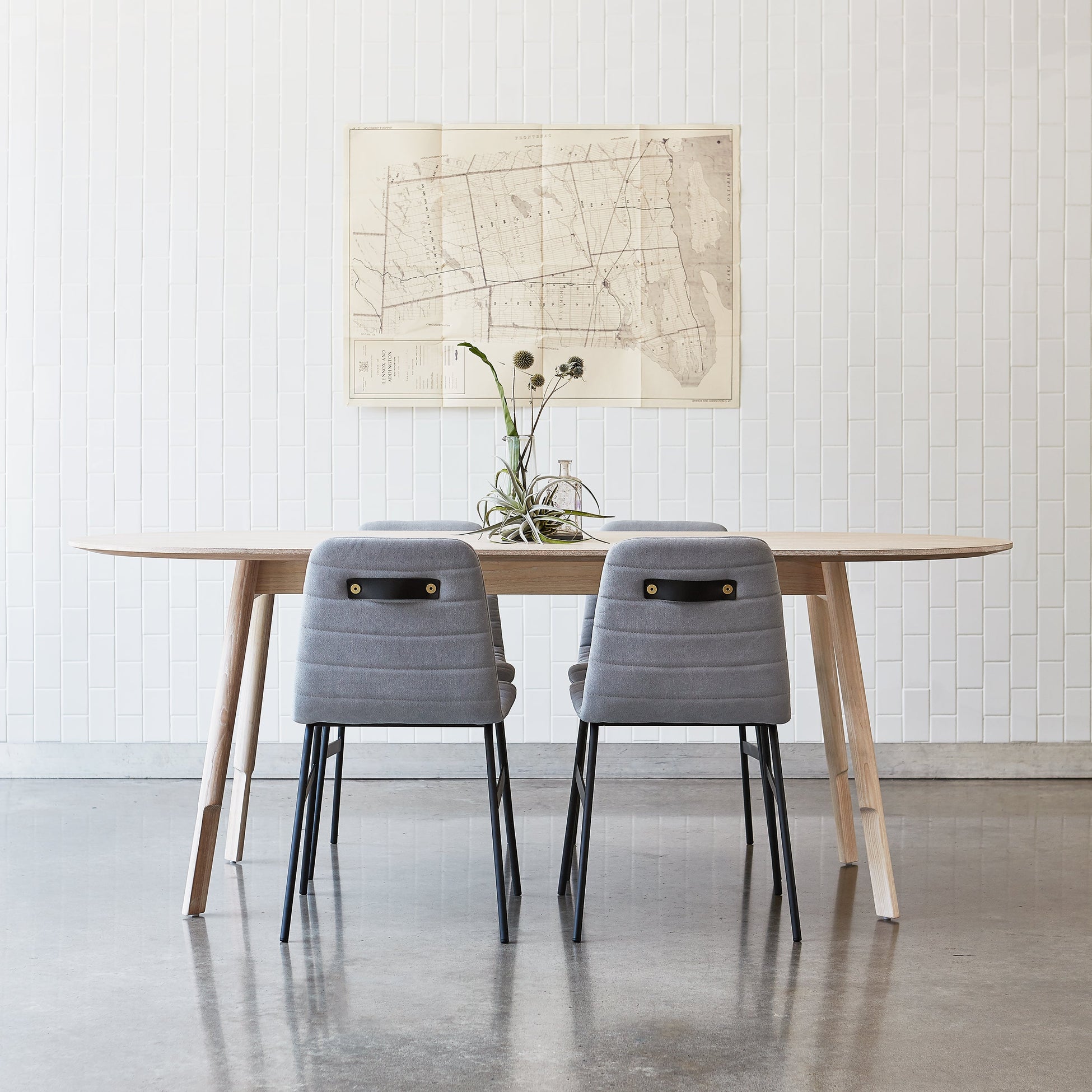 Bracket Dining Table – Stylegarage