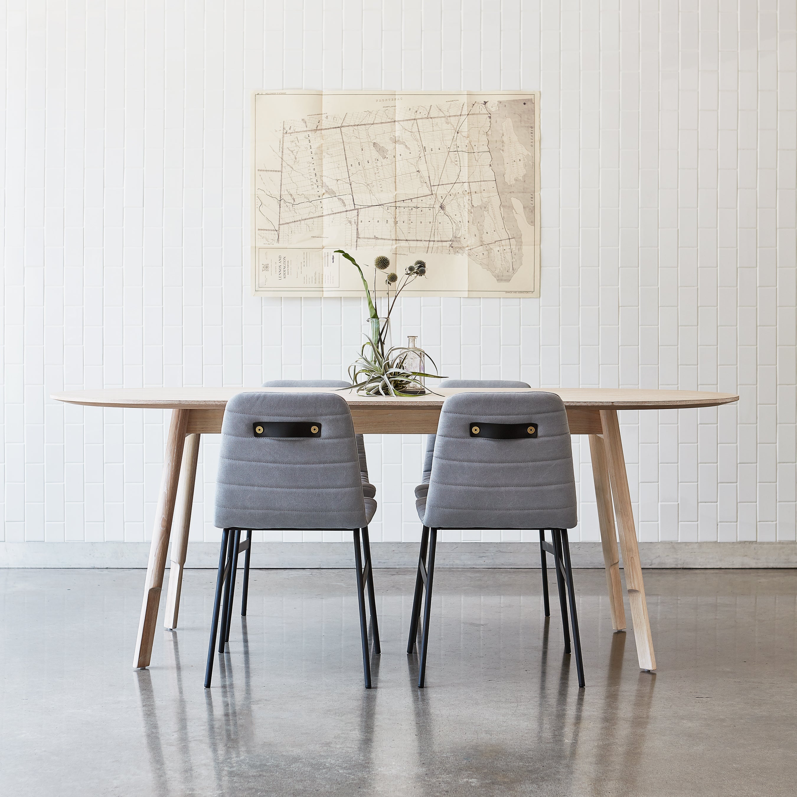 Bracket Dining Table – Stylegarage