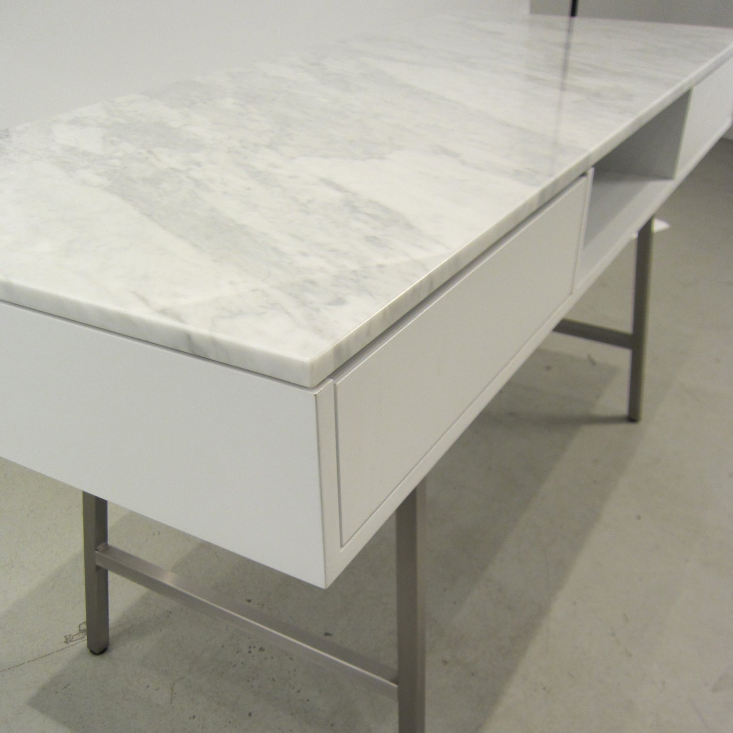 Custom Junction Desk – Stylegarage