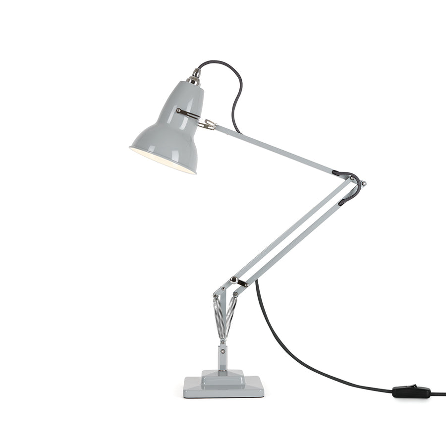 Original 1227 Desk Lamp – Stylegarage