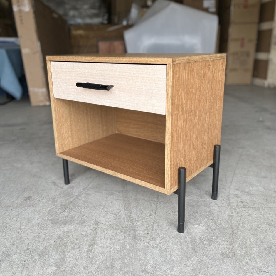 Delano Nightstand – Stylegarage